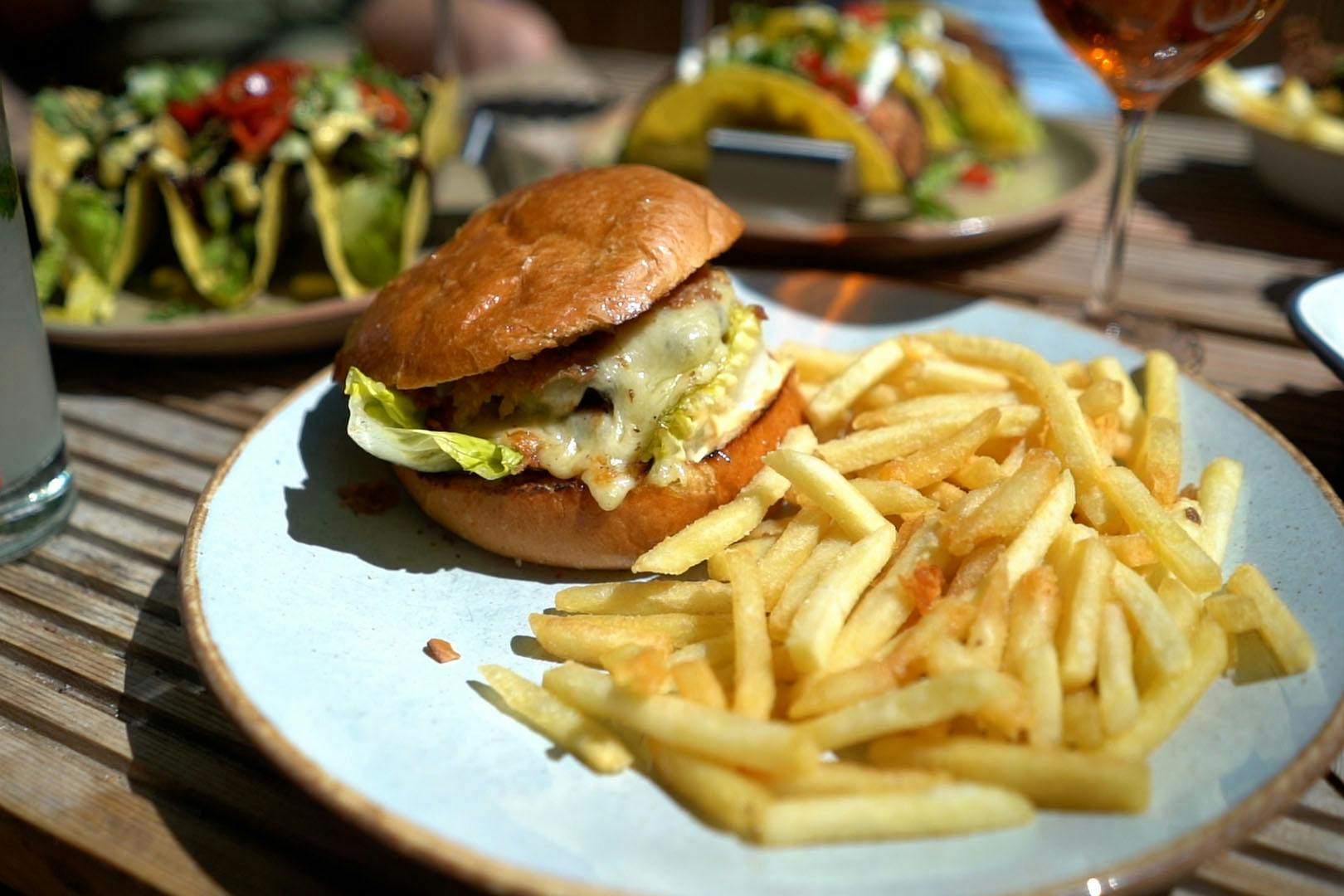 Brel dining & drinks, Ashton Lane – itison