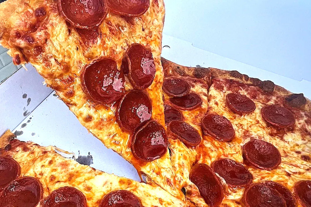 Big Mannys' pizza or burgers – itison