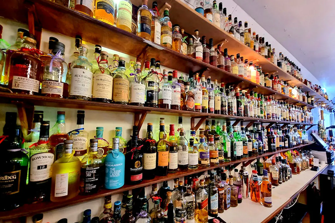 St Machar Bar – itison