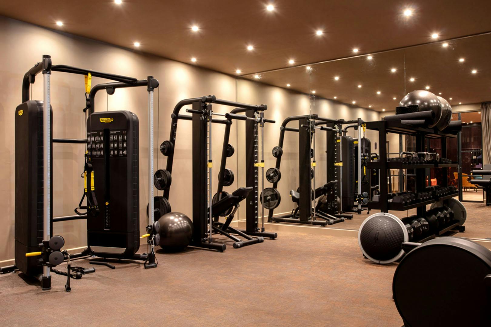 SCHLOSS Roxburghe Hotel & Golf Course – itison