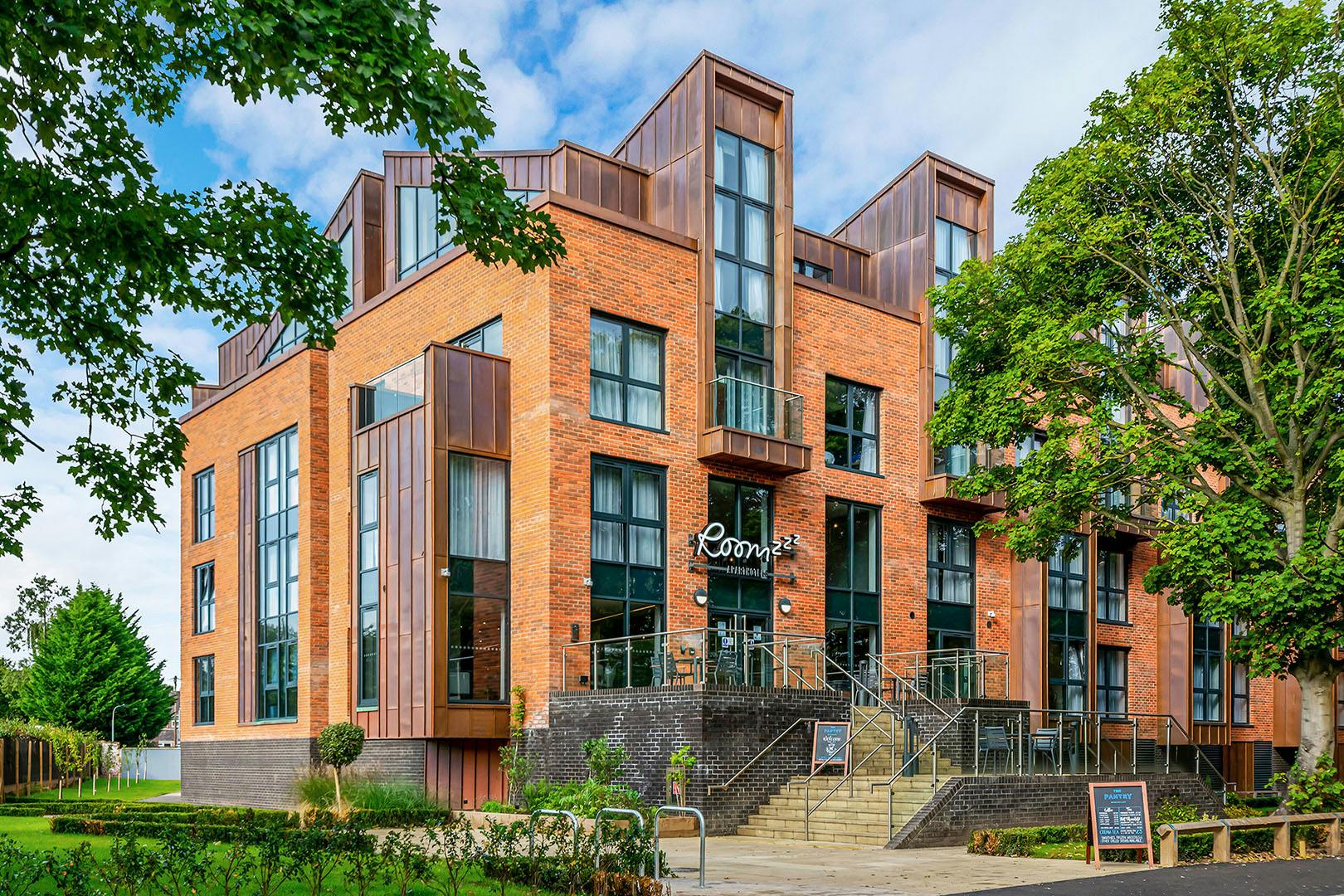 Roomzzz York City – itison