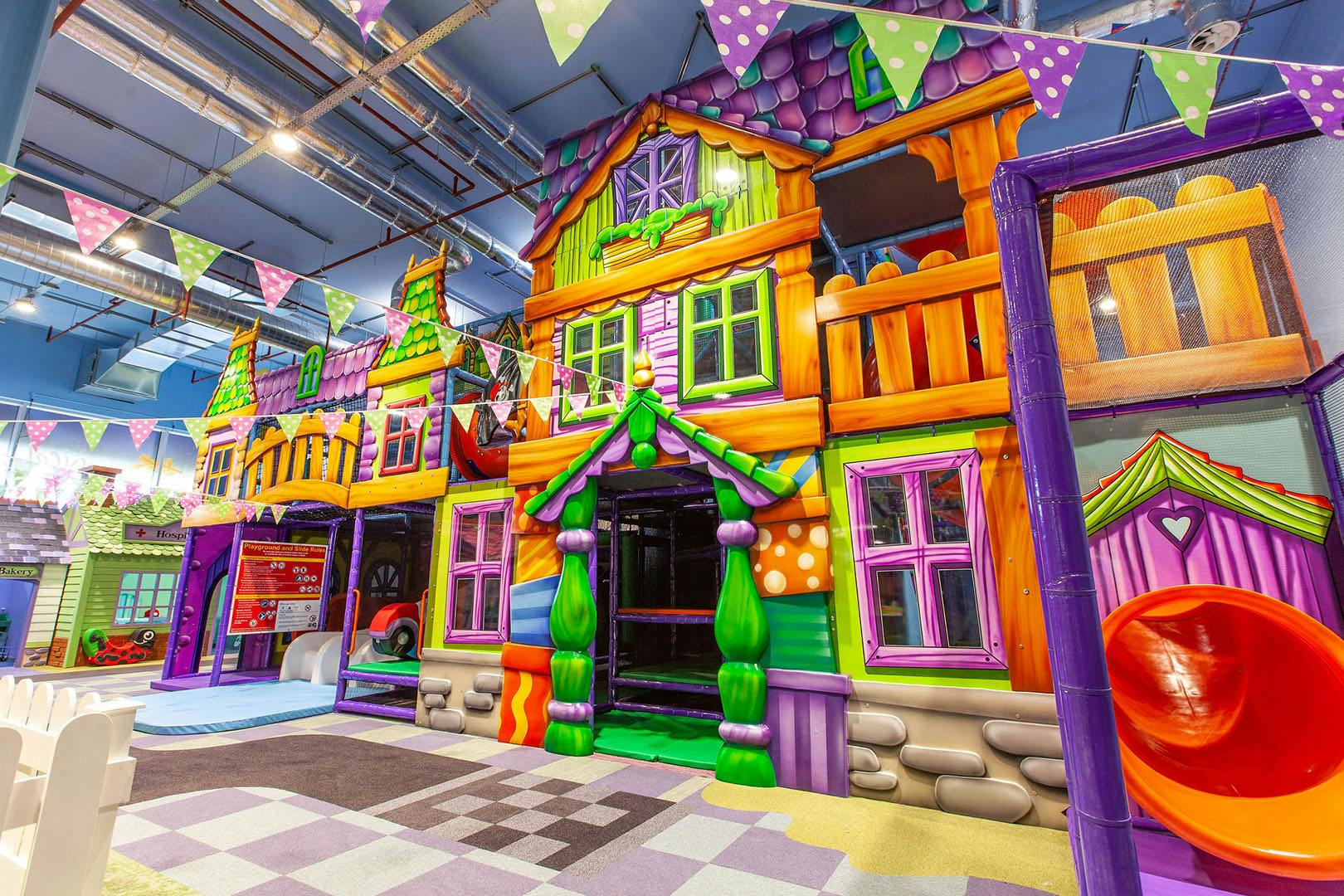 Fun Street, Silverburn – itison