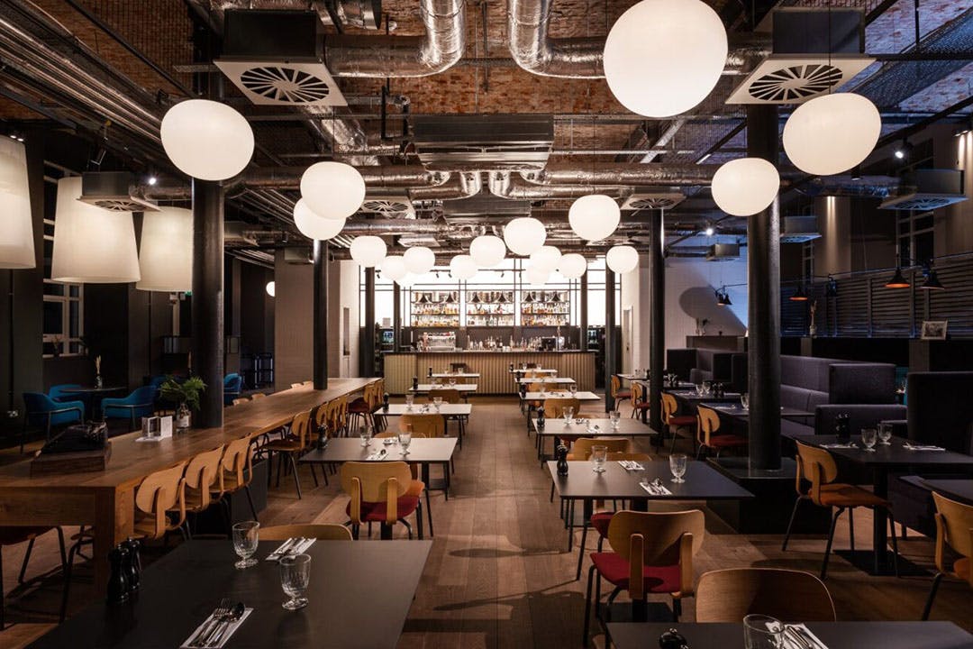 Daisy Tasker dining – itison