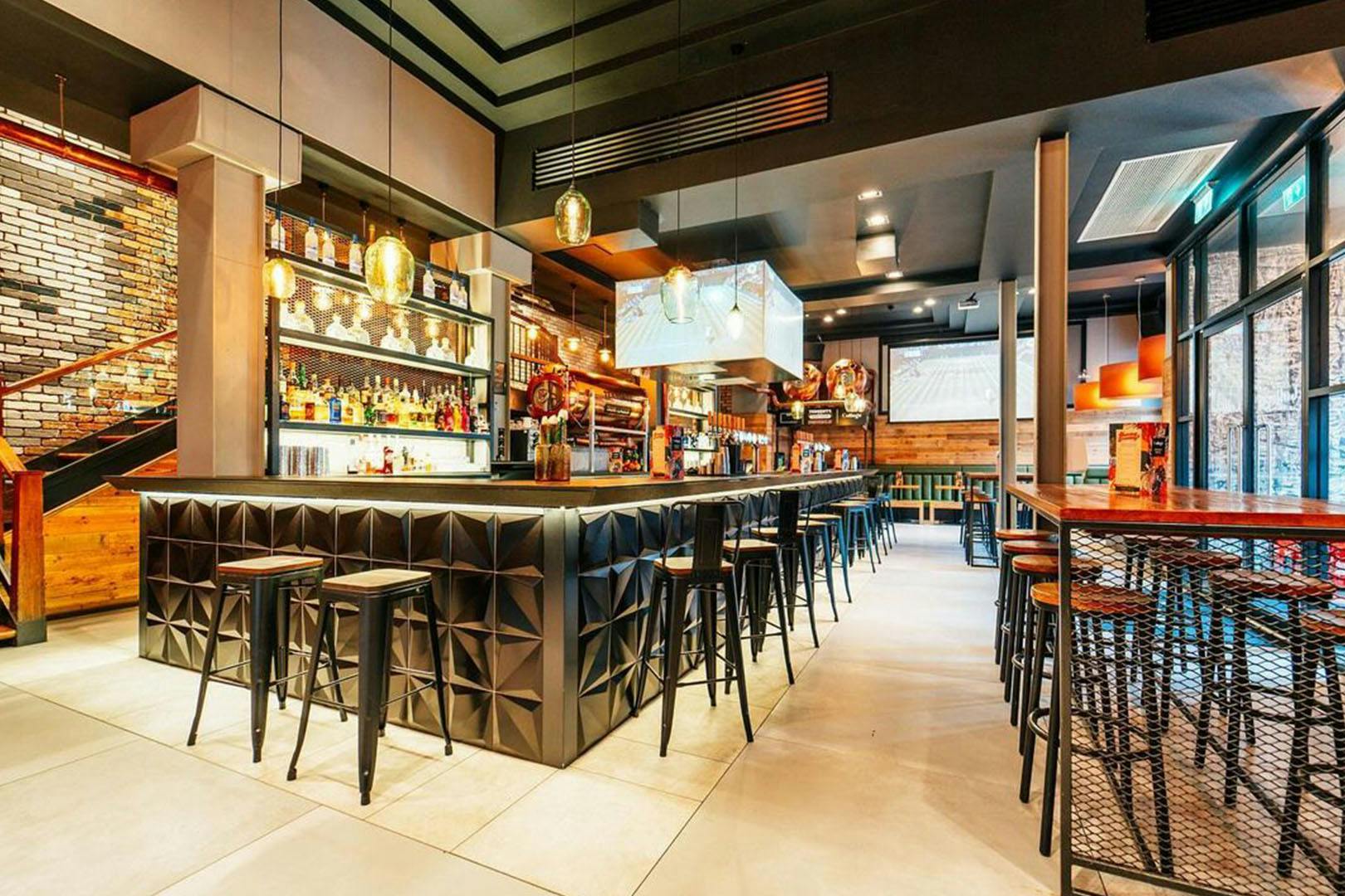 The College Bar cocktails – itison