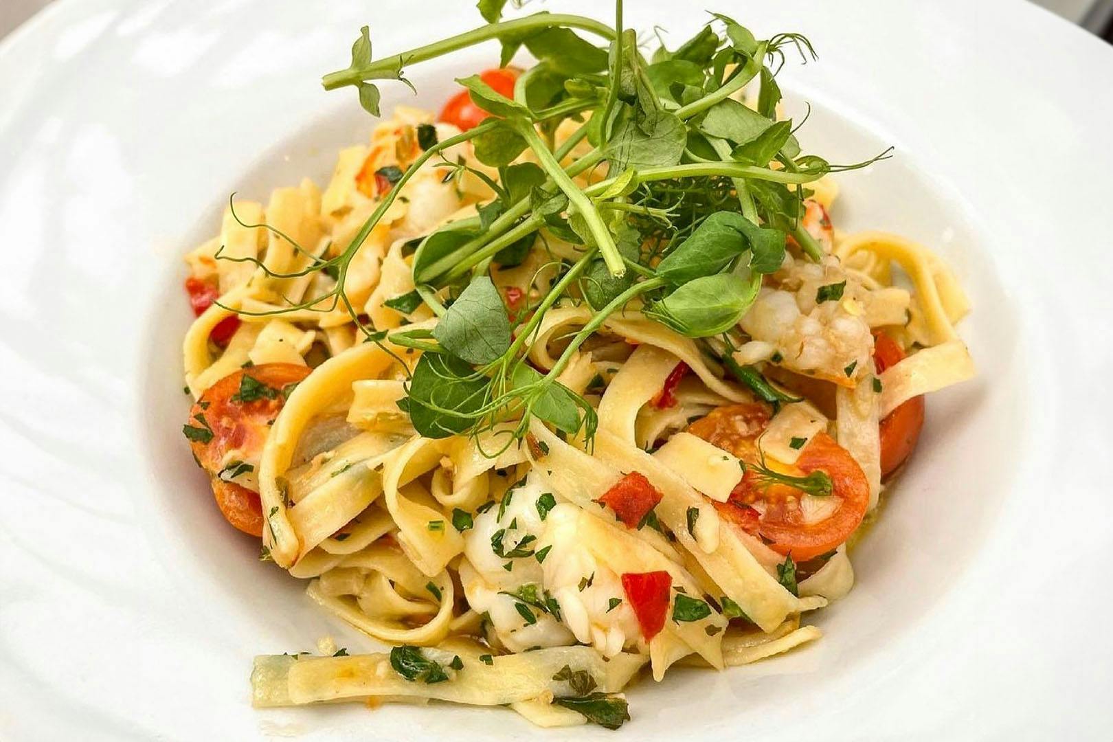 The Avonbridge Hotel dining, Hamilton – itison