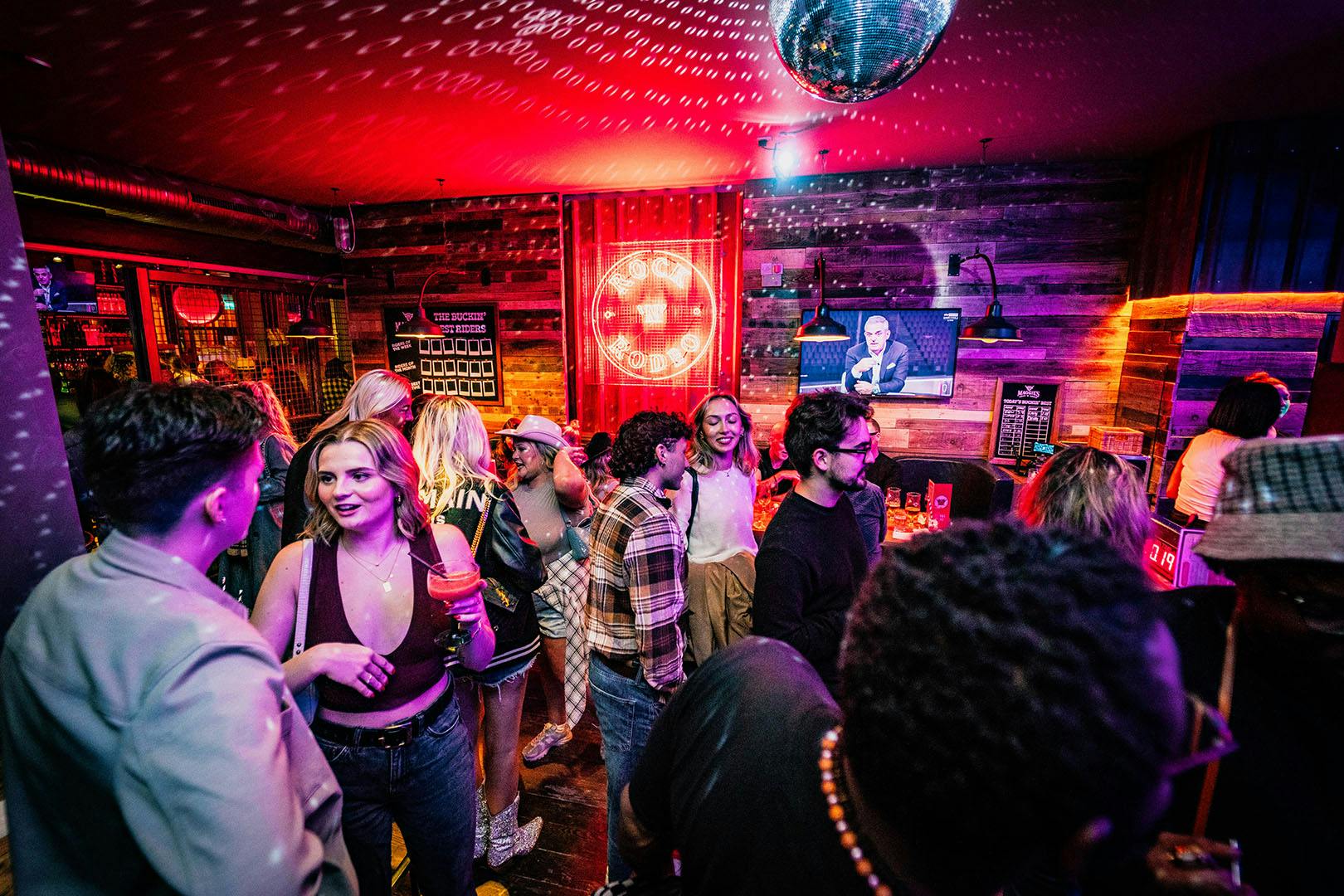 Maggie's Rock n Rodeo, Super Bowl Party – itison