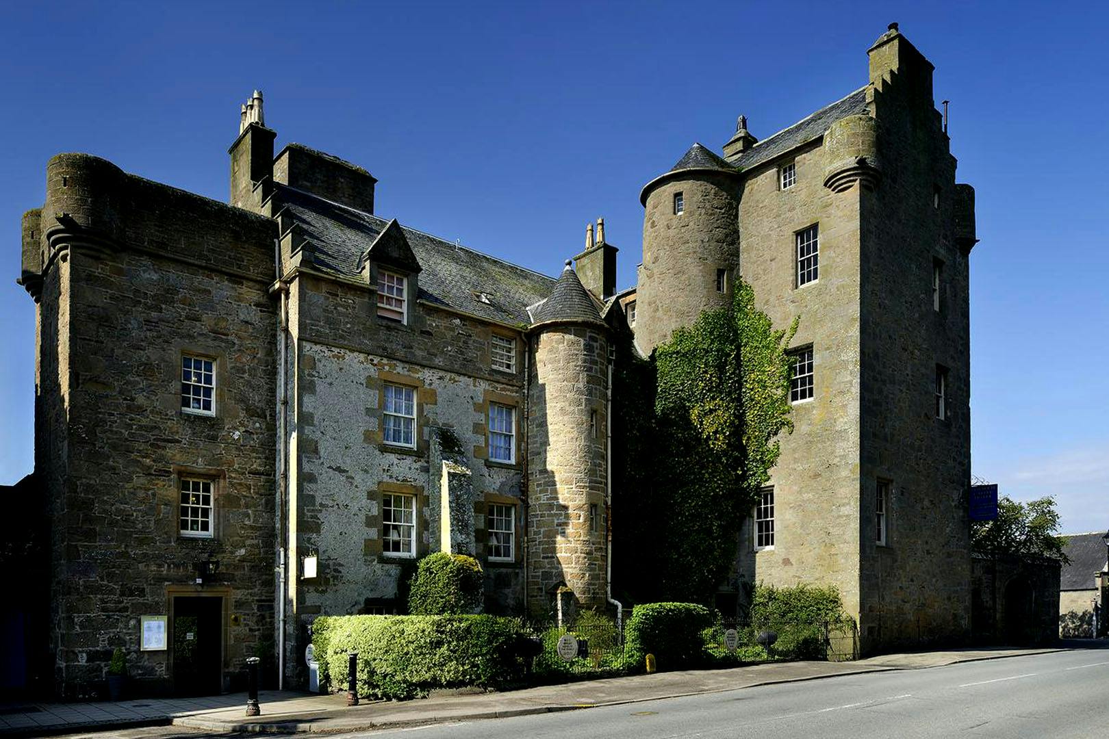 itison: Officially Scotland's Favourite Daily Deals and Events Site