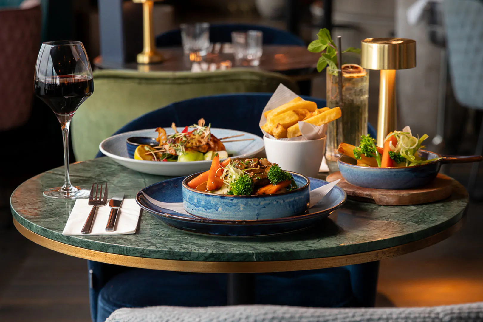 Scotts Bar & Restaurant – itison