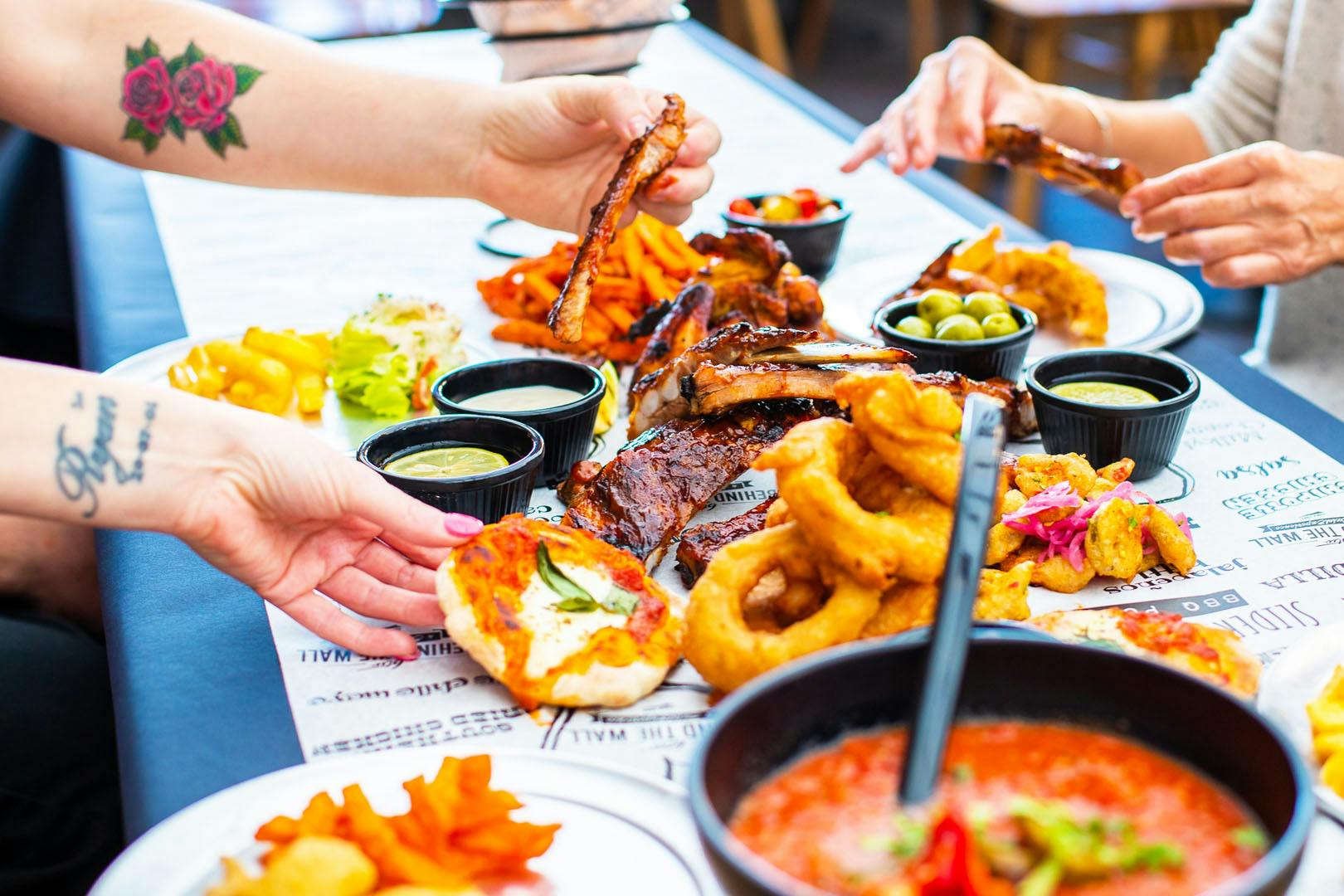 Behind The Wall – itison