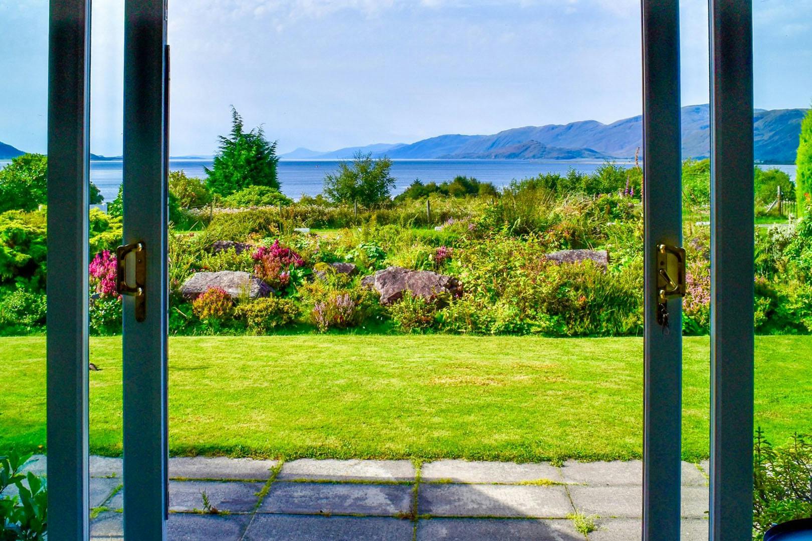 The best deals in Edinburgh & The East today – itison