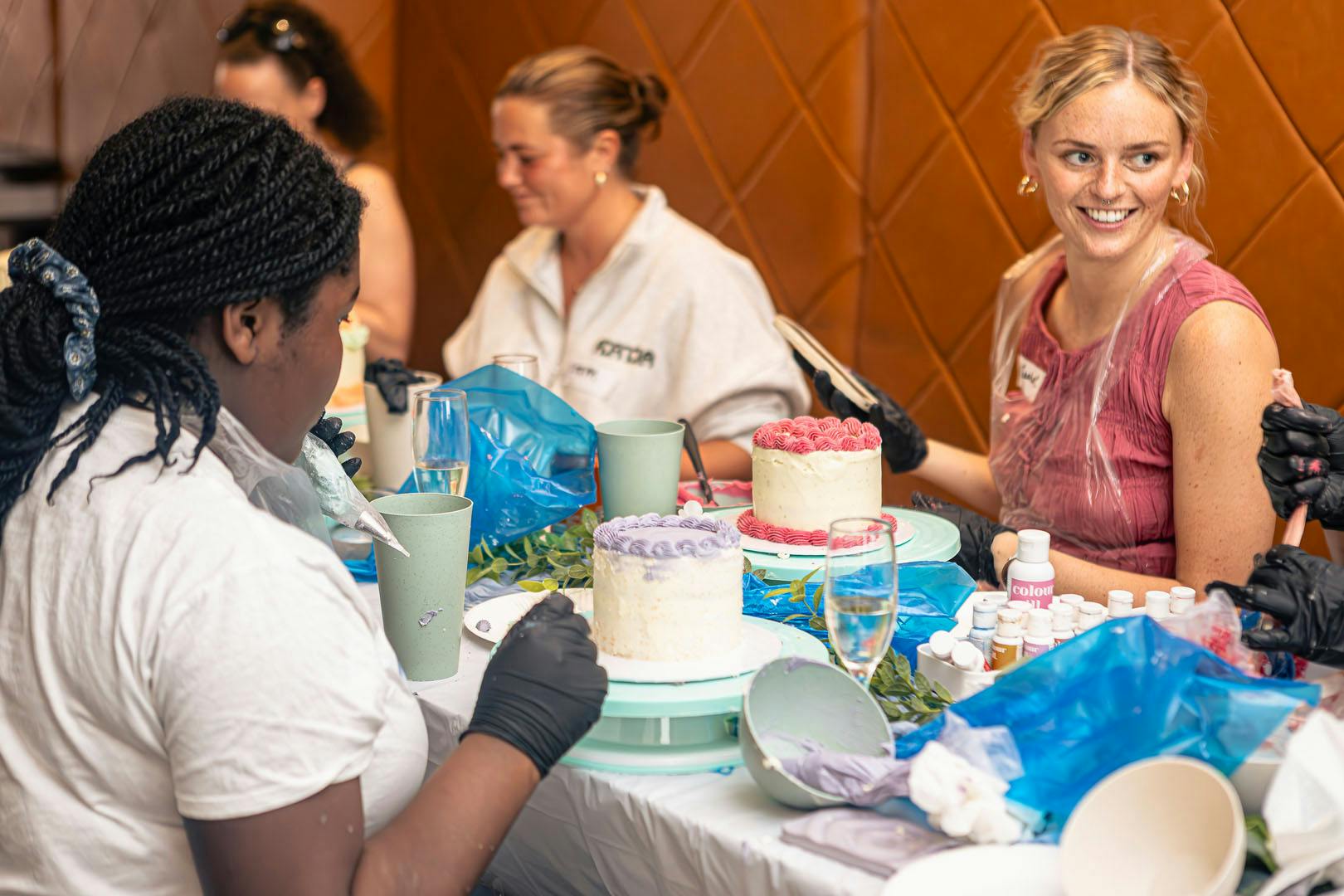 Cake & Sip – itison